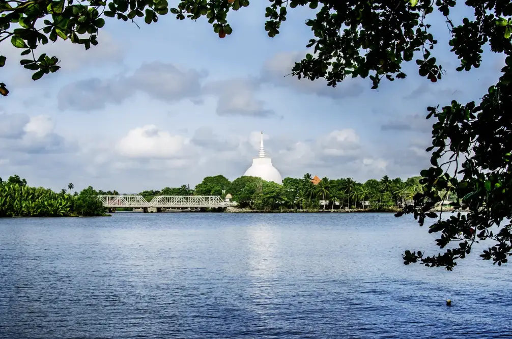 Enchanting Sri Lanka – 15 Days Luxury Tour | Look Lanka Tours